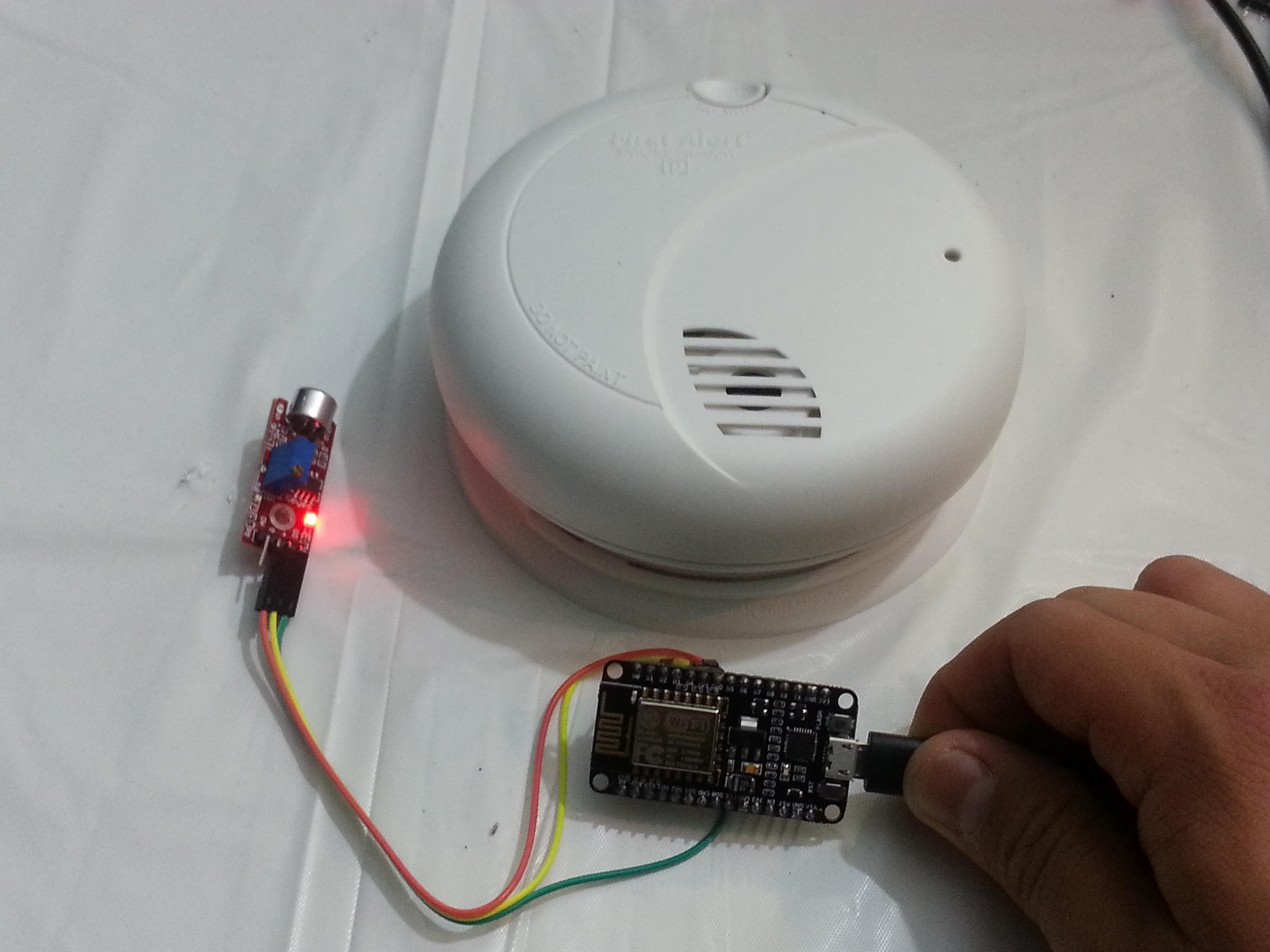 SimpleIOThings | DIY IoT projects with no coding or soldering required!